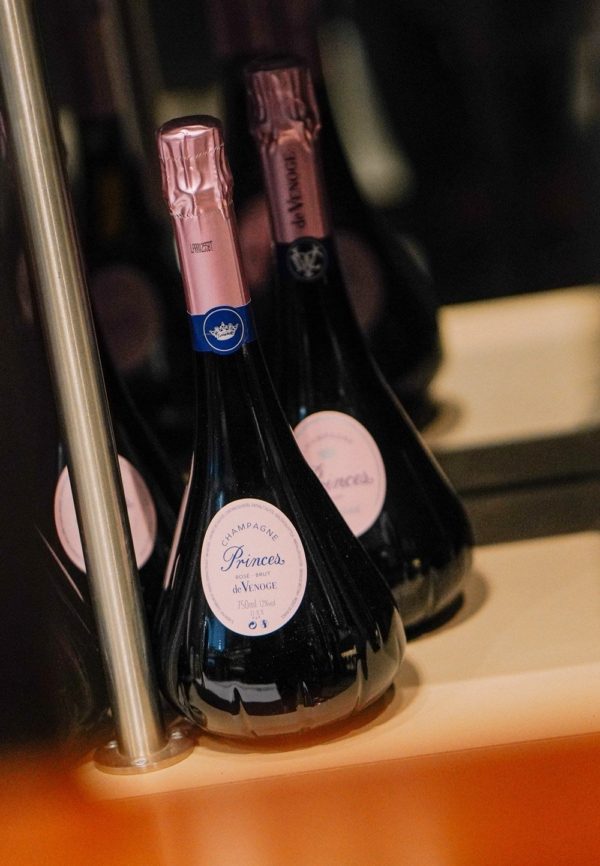 Was Sie über Champagner wissen sollten - Champagner Galerie